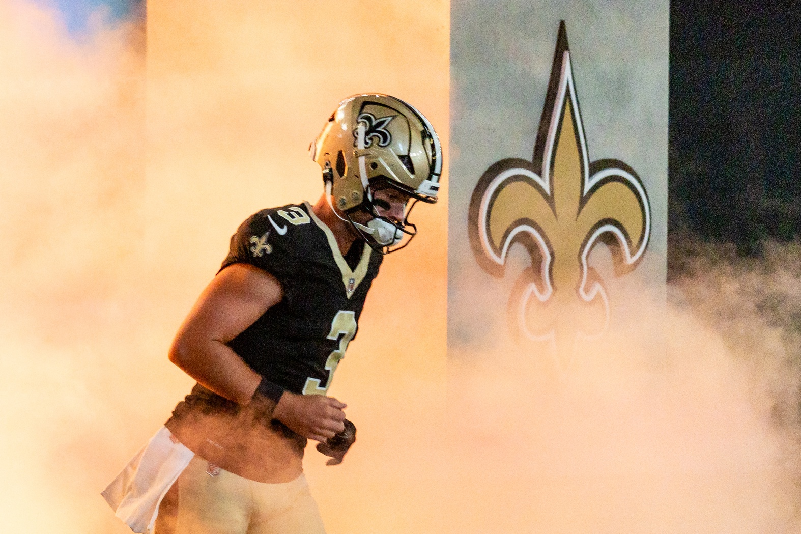 Advanced AI Sports Betting App for Smarter NFL & College Football Picks ...